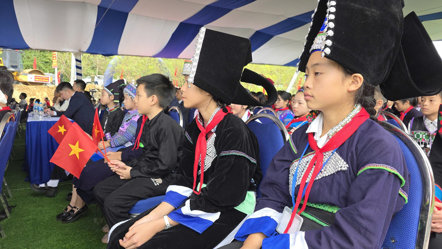 Başbakan Yardımcısı Pham Thi Thanh Tra, Lao Cai'de yapılacak yatılı ...