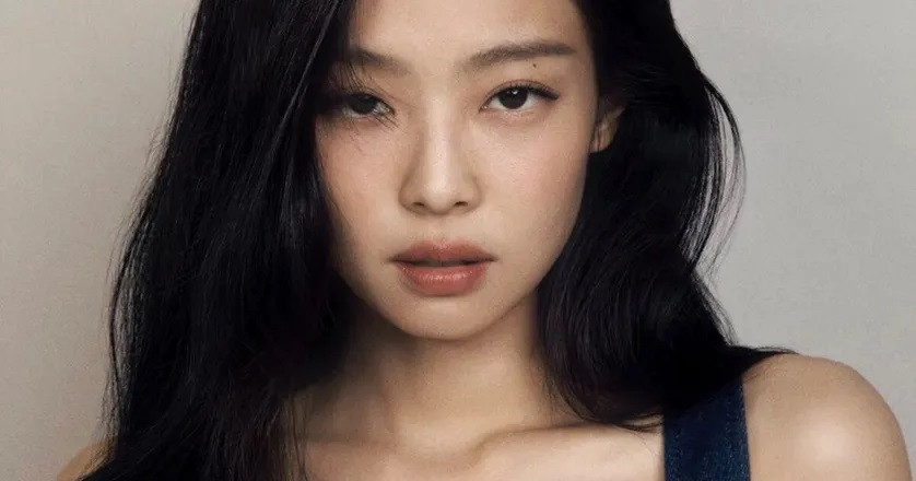 Jennie (BLACKPINK) khoe vòng eo siêu nhỏ tuyệt đẹp | Báo Giáo dục và Thời đại Online