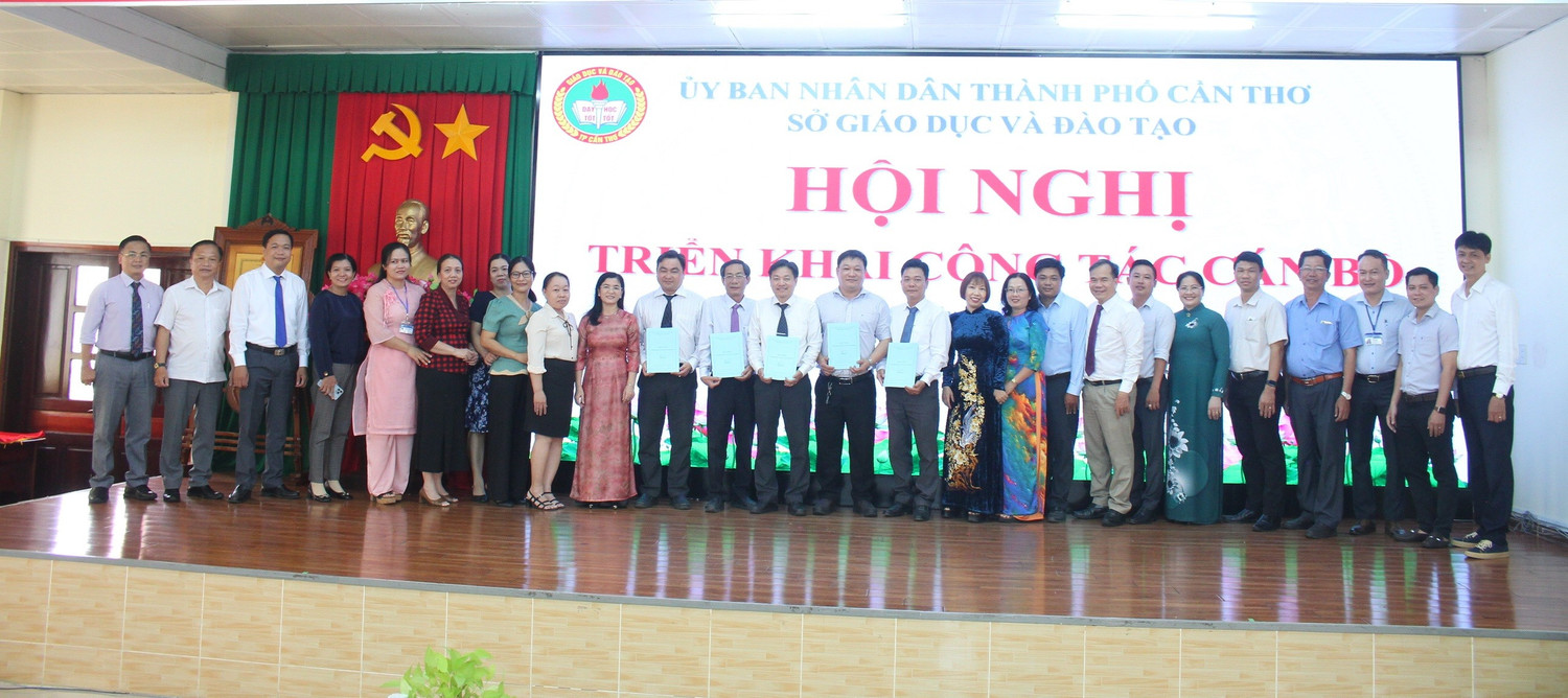 Sở GD&ĐT TP Cần Thơ kiện toàn công tác cán bộ | Báo Giáo dục và Thời ...