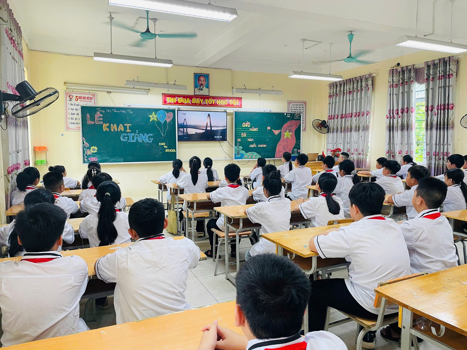 Lễ kỷ niệm 80 năm truyền thống ngành Giáo dục và khai giảng năm học ...