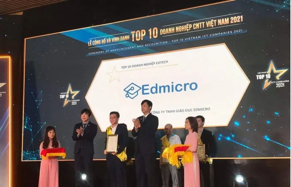 Nền tảng giáo dục trực tuyến Onluyen.vn nhận giải thưởng Top 10 Công ...