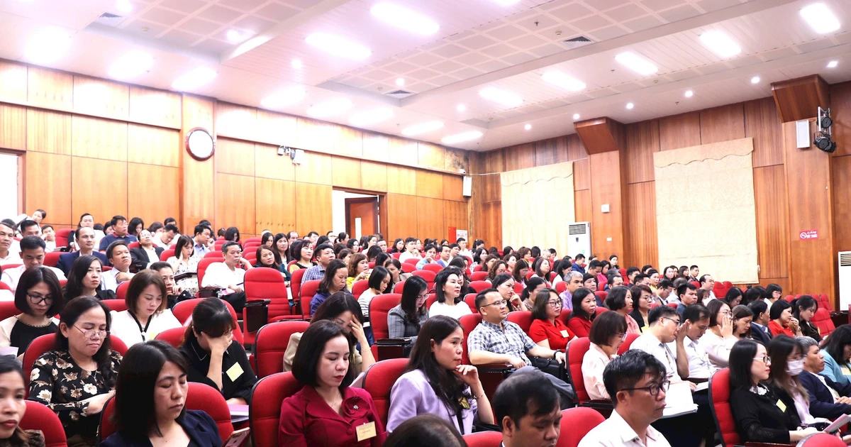 Gần 23.000 giáo viên Hà Nội được thăng hạng và hưởng lương mới | Báo ...