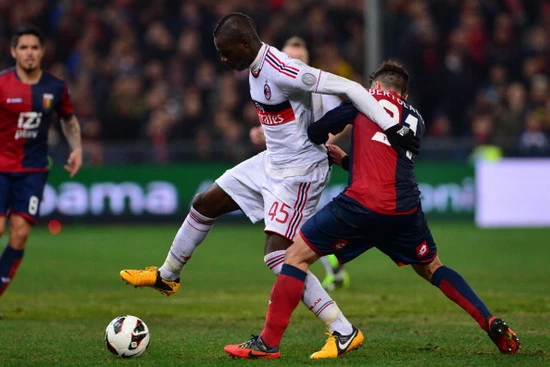 Milan giành trọn 3 điểm trên sân Genoa