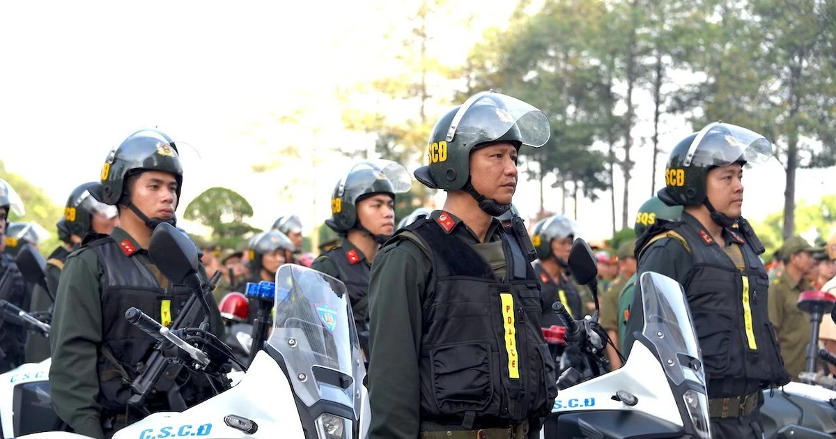 Công an TPHCM ra quân trấn áp tội phạm dịp cuối năm | Báo Giáo dục và Thời đại Online