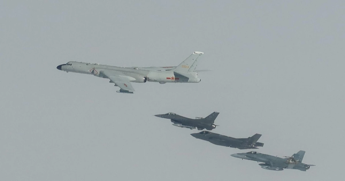 Máy bay ném bom Trung Quốc và Nga bị chặn gần Alaska | Báo Giáo dục và Thời đại Online