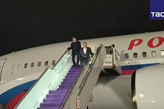 Máy bay IL-96 Nga hạ cánh tại Riyadh chở quan chức cấp cao | Báo Giáo dục và Thời đại Online