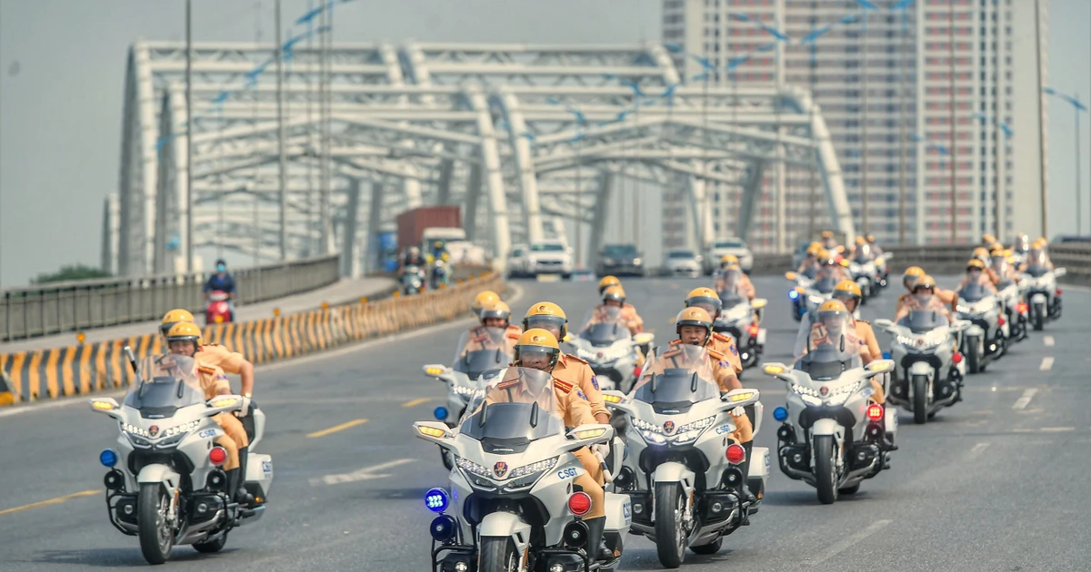 Phân luồng giao thông chuẩn bị cho Đại hội Đảng lần thứ XIV | Báo Giáo ...