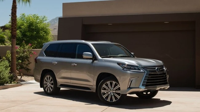 Lexus “hầm hố” trong phiên bản mới LX 2016