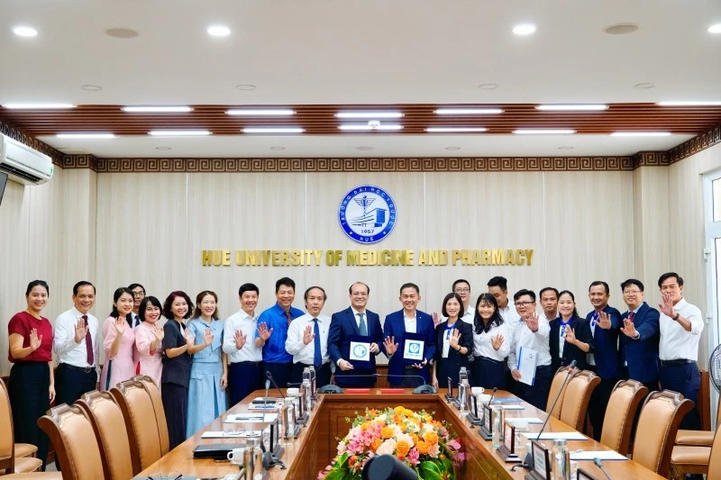 Trường ĐH Y Dược Huế hợp tác với Bepharco và ra mắt Nhà thuốc thực hành ...