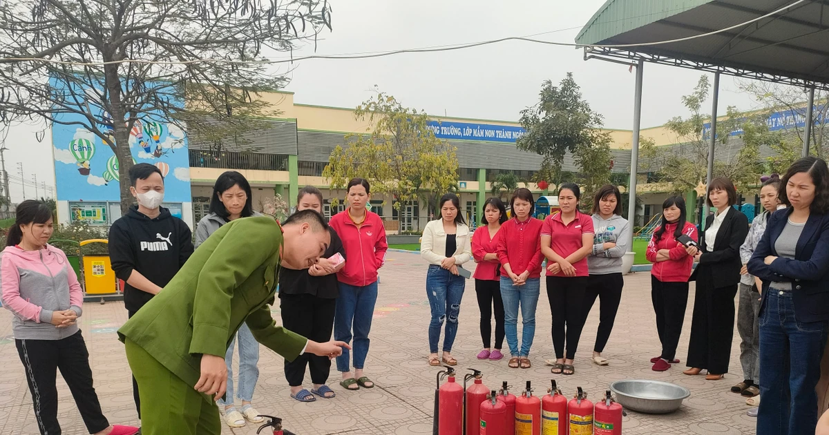Trang bị các kỹ năng cần thiết cho lực lượng phòng cháy chữa cháy | Báo ...