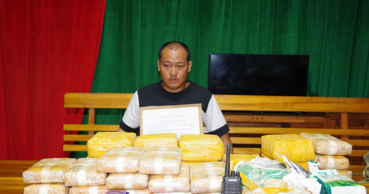 Bắt giữ đối tượng vận chuyển 11kg ma túy đá và 96 nghìn viên MTTH | Báo ...