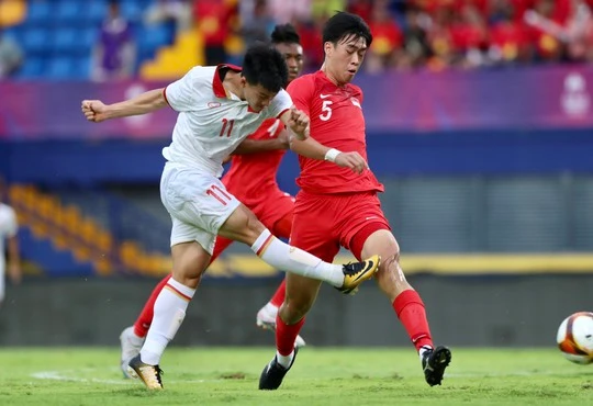 Thắng Singapore, U22 Việt Nam chiếm ngôi đầu bảng B | Báo Giáo dục và Thời đại Online